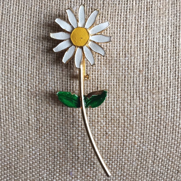 Vintage | Jewelry | Vintage Enameled Daisy Flower Pin | Poshmark